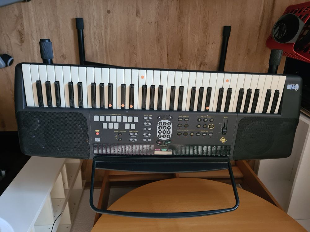 Musik Keyboard (Gebraucht) in Port für CHF 13 – nur Abholung auf ...