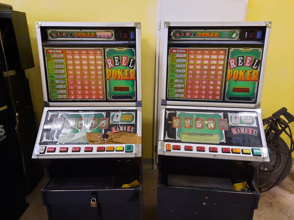 Barcrest REEL POKER 2 Stück ab Fr. 1.-- (Defekt) in Etziken für CHF 9 ...