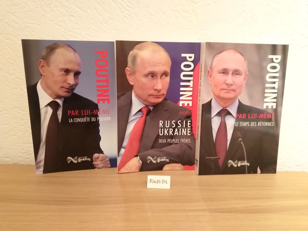 3 Livres Poutine NEUFS (Neuf (Voir description)) à La Chaux-de-Fonds ...
