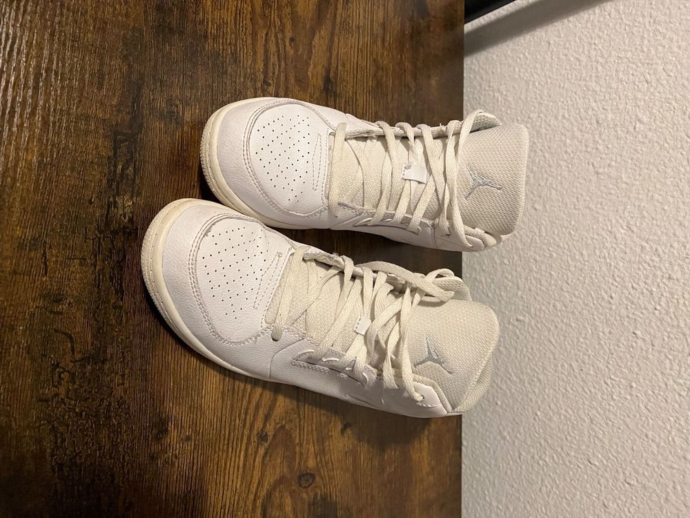 Jordan p 35 (Gebraucht) in Ecublens VD für CHF 11 – mit Lieferung auf ...