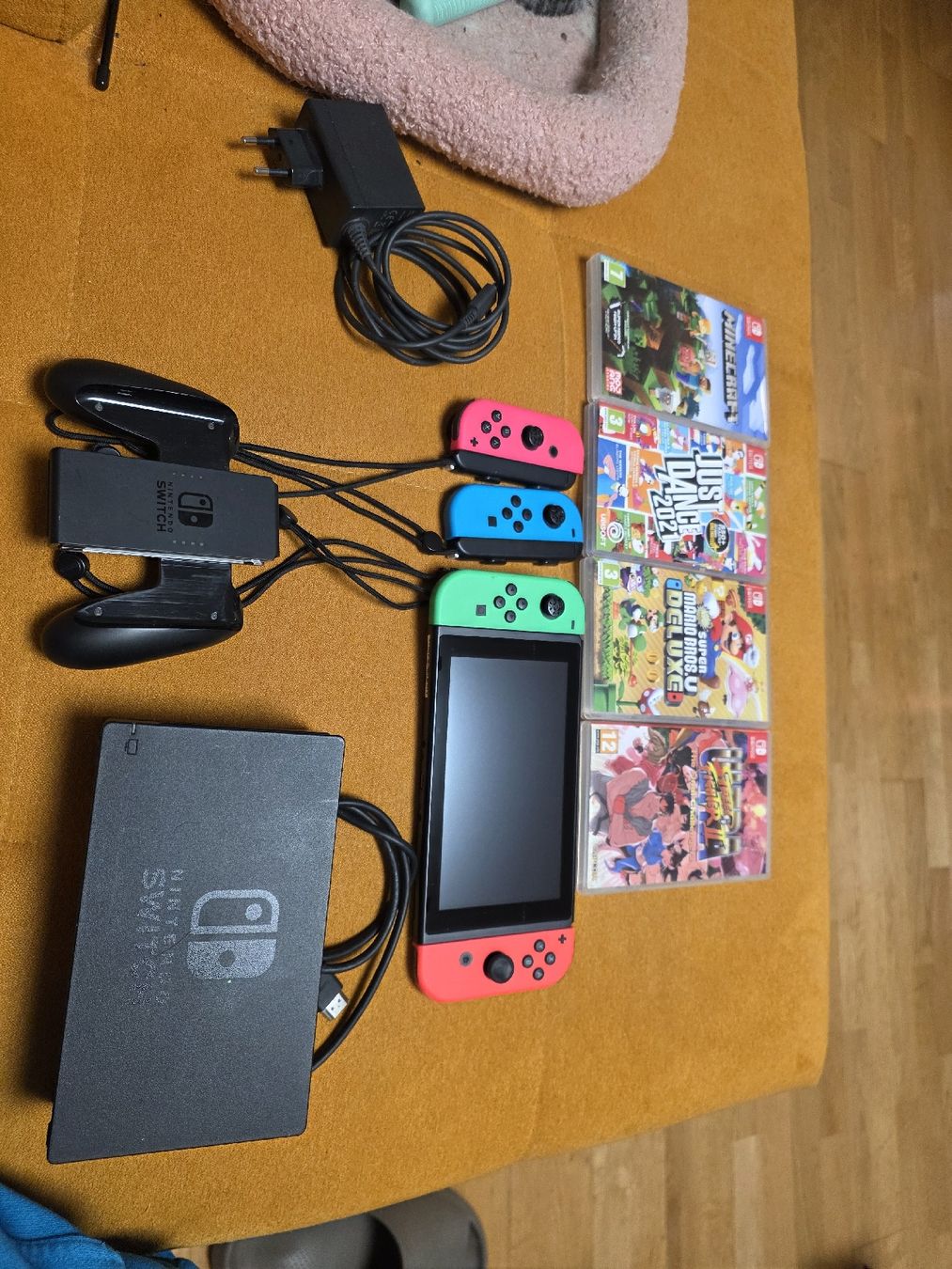 Nintendo Switch - Console portatile con giochi inclusi! (Usato) a Bern ...