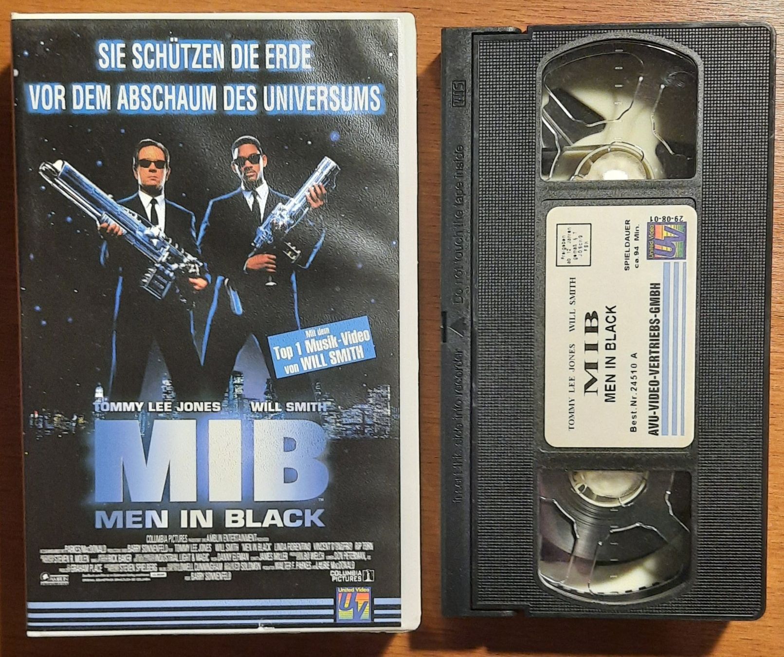 VHS ''Men in Black'' 2002 (Gebraucht) in Stalden VS für CHF 1 – mit ...