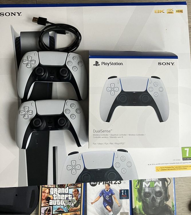 Sony PS5 Blu-ray Edition Konsole - weiß, 2x Controller, unte | Kaufen ...