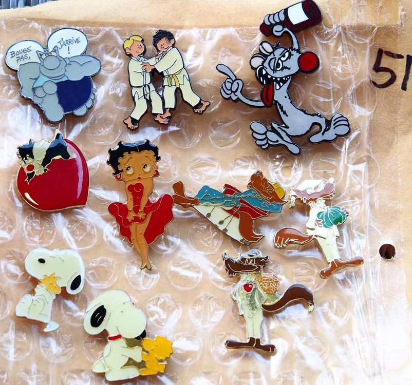 51. 10x pins BD, snoopy, le chat, betty boop... geluck, etc (Gebraucht ...