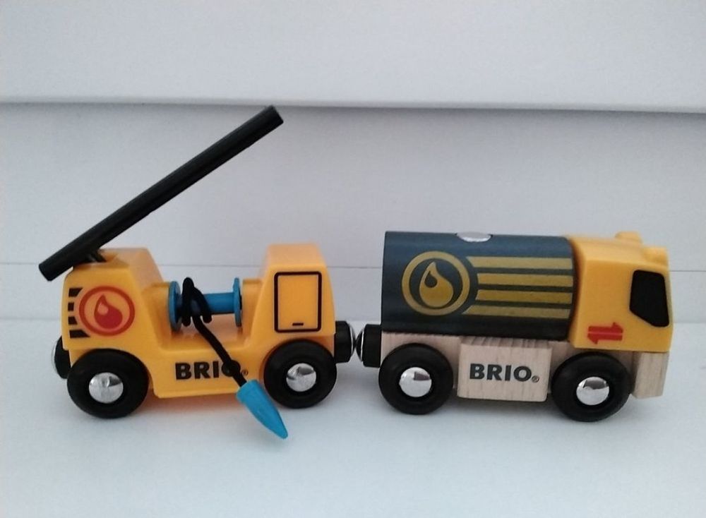 BRIO Tankwagen mit Anhänger (Gebraucht) in Balterswil für CHF 25 – mit ...