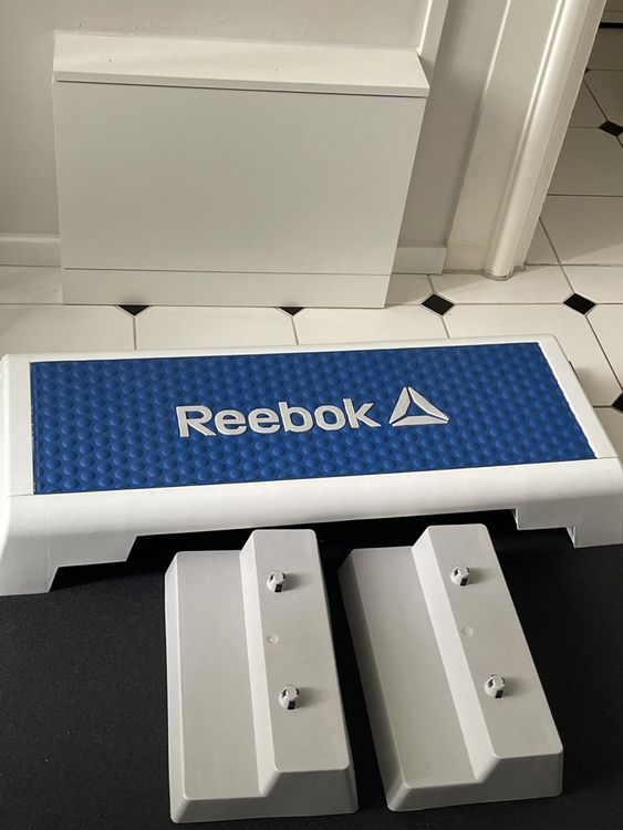 Reebok Step - Blue & White | Kaufen auf Ricardo