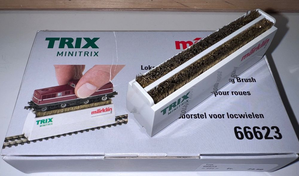 Minitrix-Lokrad Bürste, Spur N oder Z, 66623 (Gebraucht) in Basel für ...