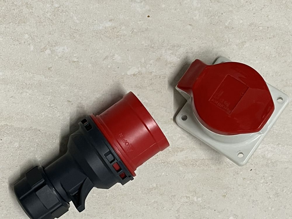5 Pol Stecker (Neu und originalverpackt) in winterthur für CHF 5 – mit ...