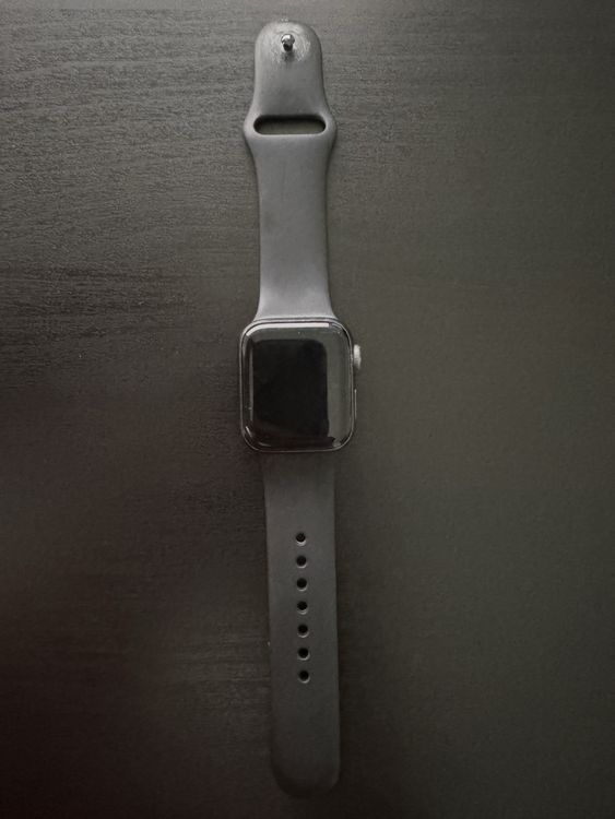 Apple Watch Series 4, 40MM | Kaufen auf Ricardo