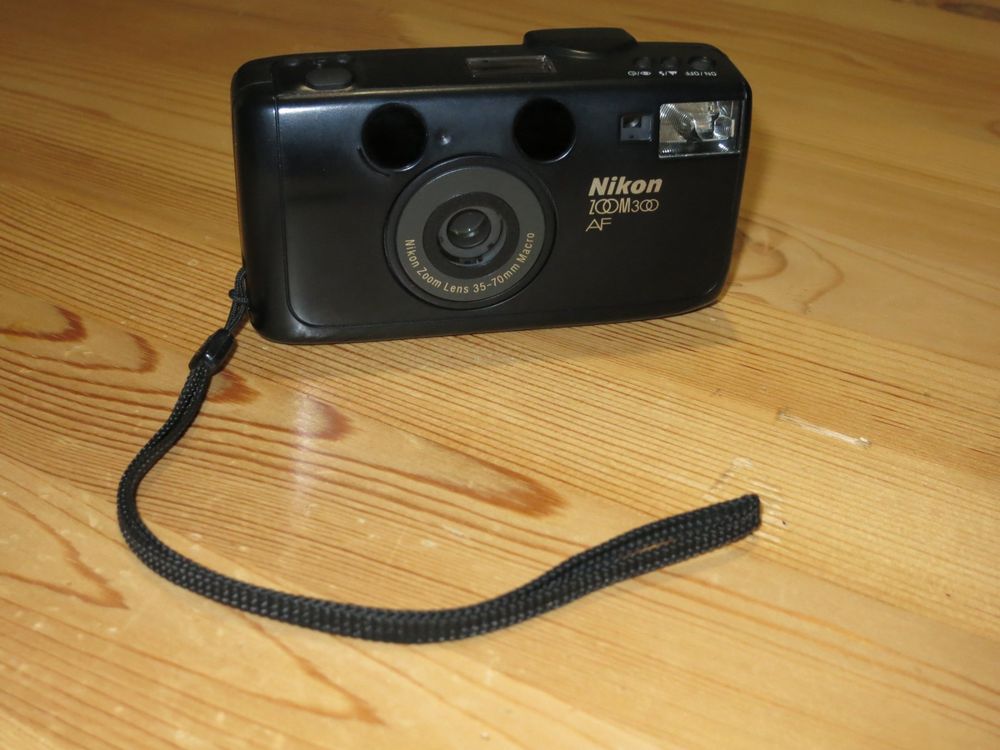 Nikon Zoom 300 AF Kompaktkamera (Gebraucht) in Mendrisio für CHF 24 ...