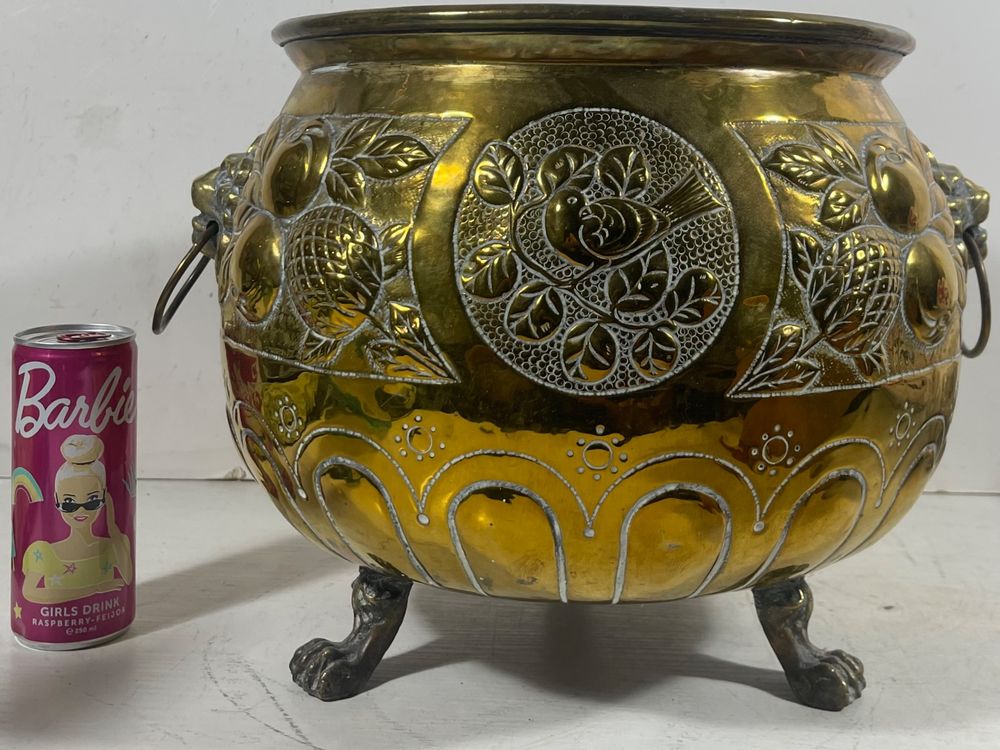 Grosse Jugendstil Topf mit Löwenköpfe und Verzierungen (Gebraucht) in ...