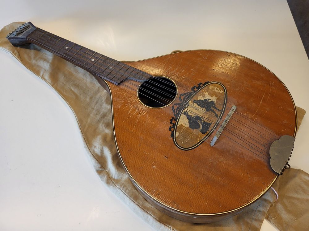 Musikinstrument 9 Saiten antik Mandoline ? (Gebraucht) in für CHF 40.1 ...