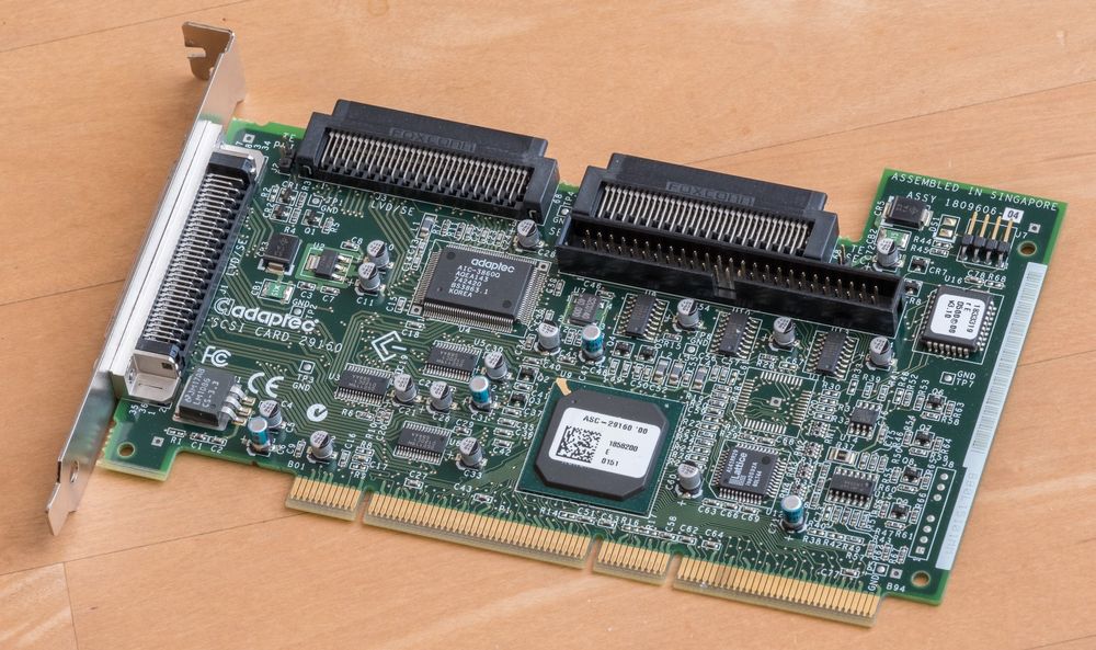 Adaptec 29160 Ultra160 SCSI Adapter inkl. diverse SCSI Kabel (Gebraucht ...