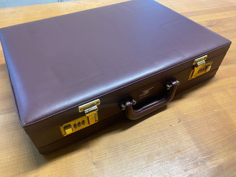 Alter Akten-Koffer ///B859 (Gebraucht) in Bern für CHF 20 – mit ...