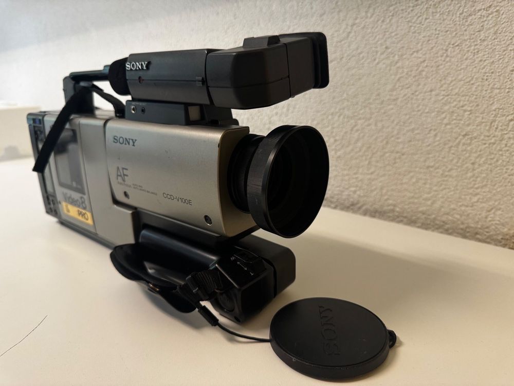 Sony CCD-V100E Video Camera Recorder Video8 (Gebraucht) in für CHF 39 ...