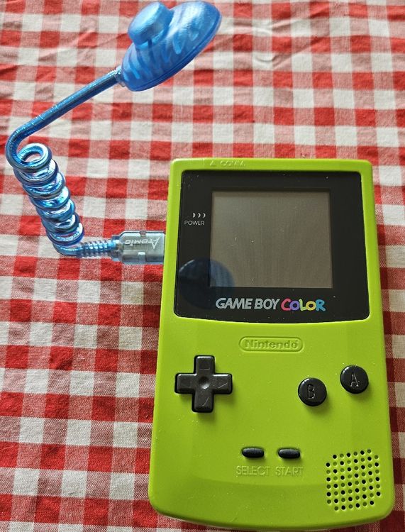 Console Game Boy Color Kiwi + light (Gebraucht) in La Chaux-de-Fonds ...