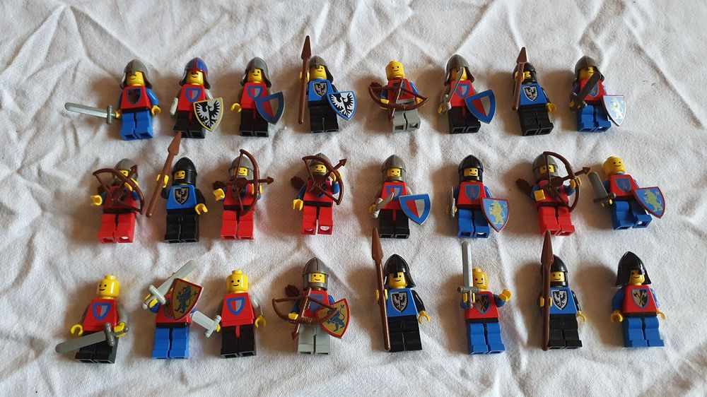 24 LEGO Ritter Ritterfiguren Castle System 80er 90er (Gebraucht) in ...