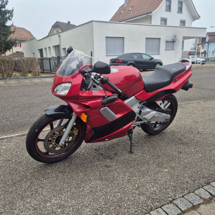 Honda NSR 125 R für Export oder Bastler ab 1.-- (Defekt) in Trimbach ...