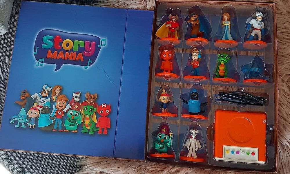 Migros Story Mania Sammelbox Storybox inkl. 12 Figuren (Gebraucht) in ...