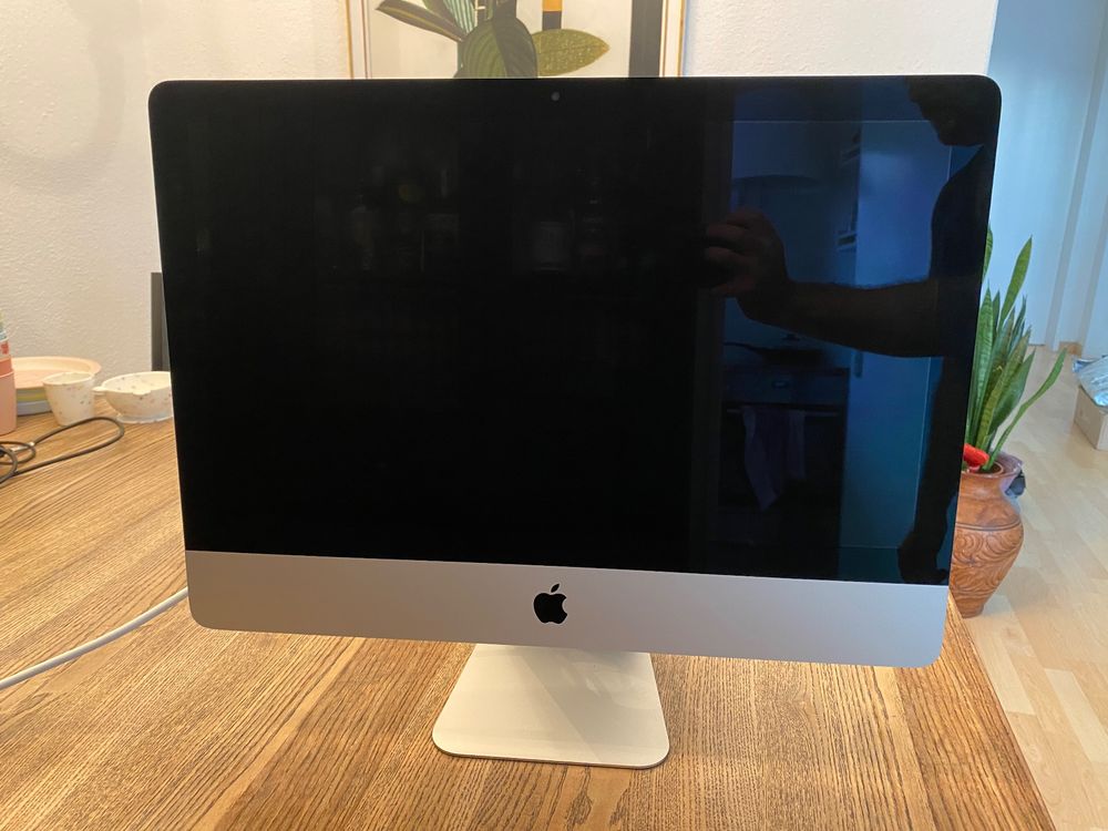 iMac 2015 21,5'' mit 256 GB SSD Mac OS Monterey (Gebraucht) in ...
