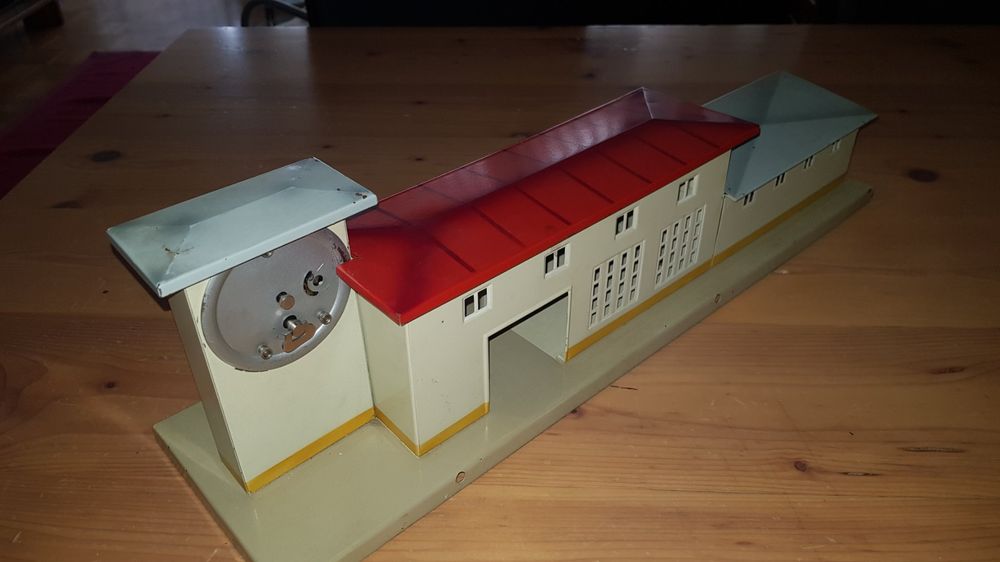 Kibri Blech Bahnhof mit Uhr | Kaufen auf Ricardo