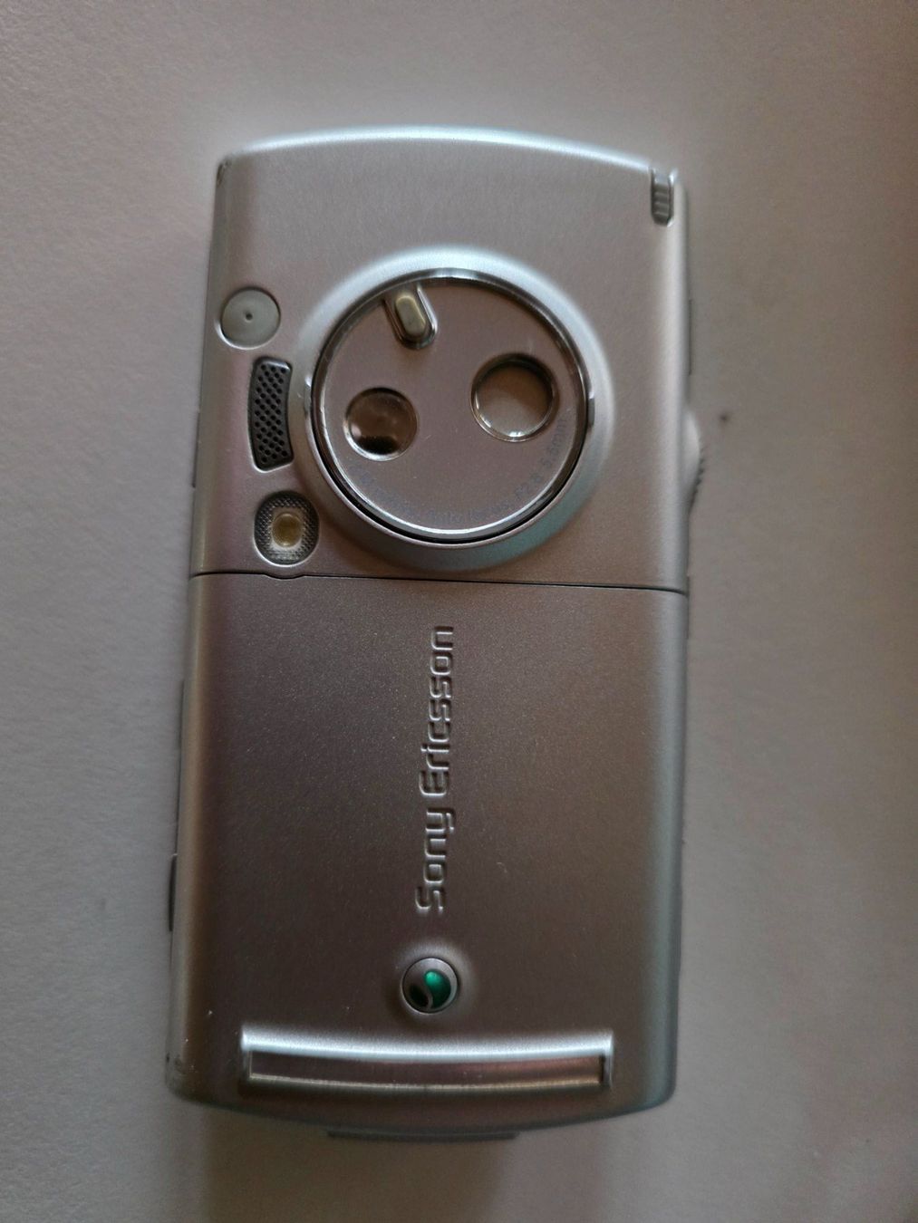 Vintage Handy Sony Ericsson mit Ladegerät Memorycard (Gebraucht) in ...