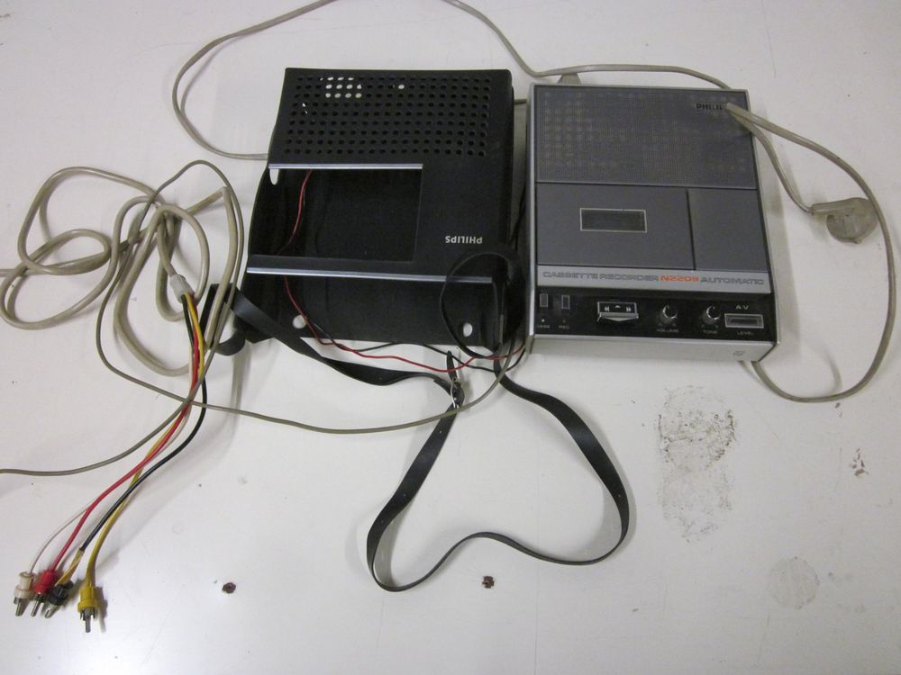 PHILIPS Cassette Recorder N2209 Automatic 1971-1976 (Defekt) in Grand ...