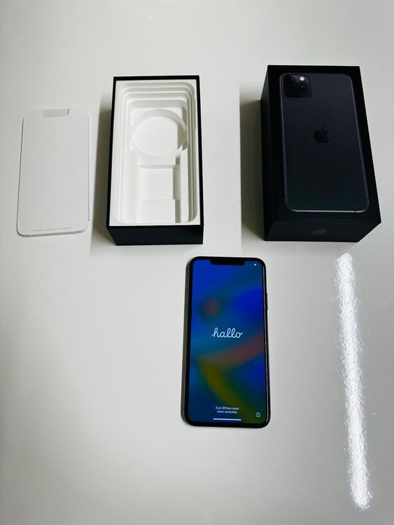 Ab 1.- !!!!! iPhone 11 Pro Max 256GB Space Gray (Gebraucht) in Meilen ...