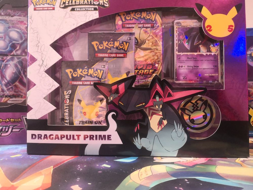 Pokemon Celebrations: Dragapult Box! | Kaufen auf Ricardo