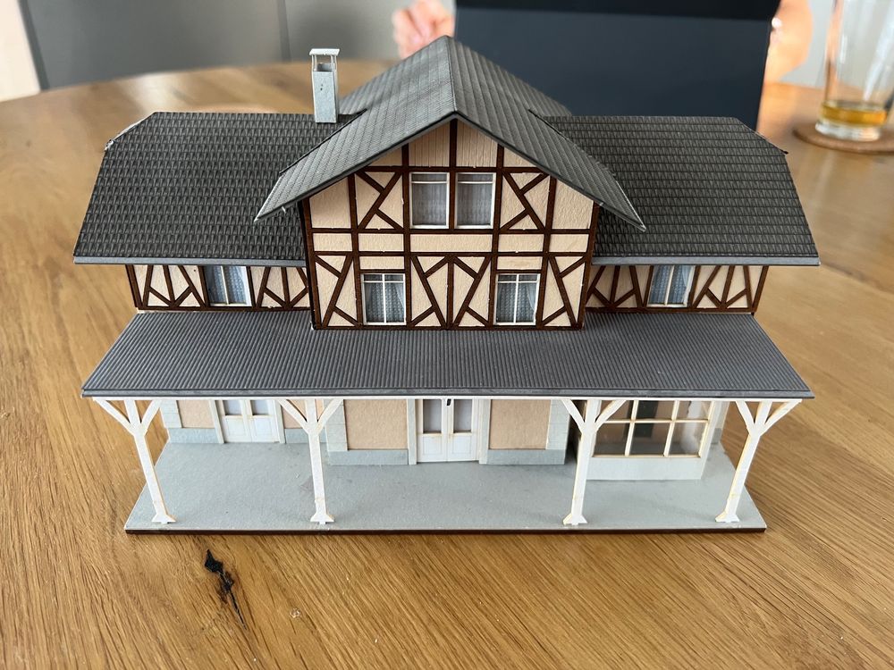 Faller H0 Bahnhof Beinwil zusammengebaut | Kaufen auf Ricardo