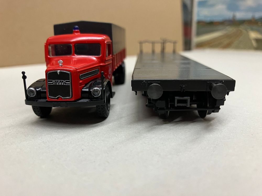 Märklin 48756 Schwerlast-Flachwagen SSym46 DB, mit LKW, H0 (Neu (gemäss Beschreibung)) in ...