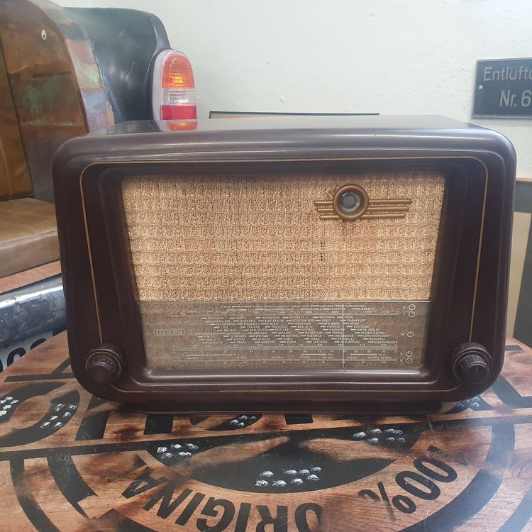 WEGA Fox 52 - Röhrenradio 1951 - Bakelit | Kaufen auf Ricardo