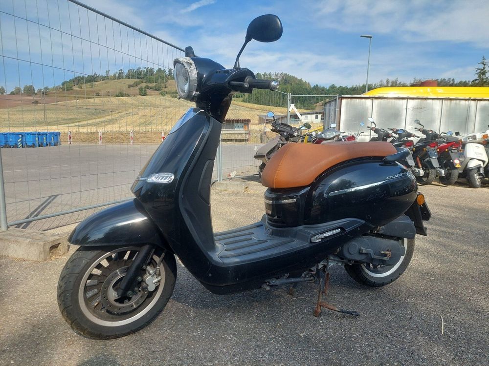 Explorer Cruzer 50 45 kmh Kleinmotorrad Roller Scooter (Defekt) in ...