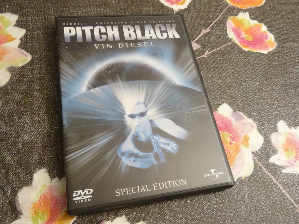 Pitch Black DVD (Gebraucht) in Olten für CHF 1.9 – mit Lieferung auf ...