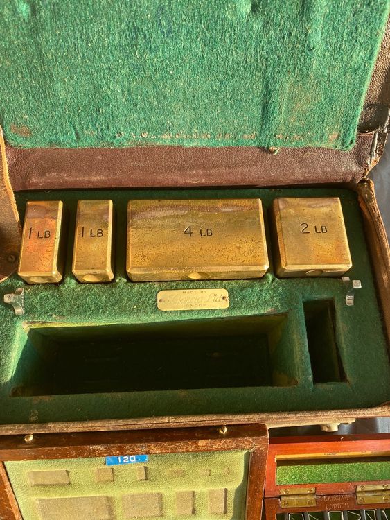 Coffret poids et mesures London Garcia LTD (Gebraucht) in Payerne für ...