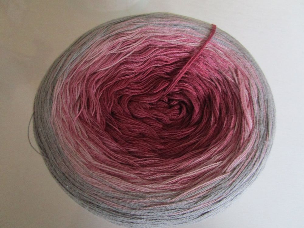 Strickgarn, 100% Baumwolle, Bobble 200 g, grau-rosa | Kaufen auf Ricardo