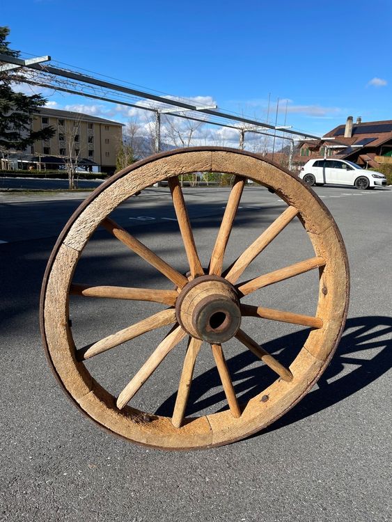 Zwei antike Kutschenräder aus Holz | Holzsprossenrad | d:85 (Gebraucht ...