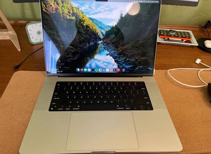 Apple MacBook Pro 16" (1 TB SSD, M2 Pro, 16 GB) Laptop – Sil | Acheter ...