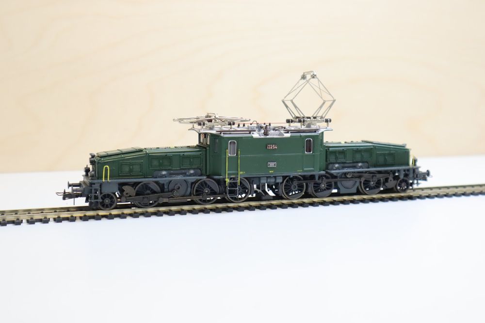 ROCO SBB Krokodil Ce 6/8 E-Lok "grün" - 13254 (D'occasion) à Winterthur pour CHF 99 – avec ...