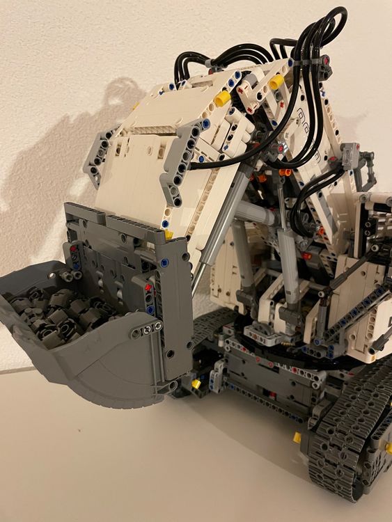 LEGO Liebherr Bagger R 9800 | Kaufen auf Ricardo