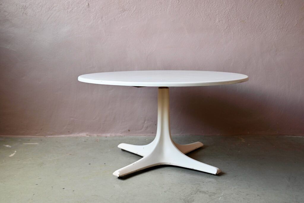 Table ronde Ilse monte et baisse design space âge années 70 (D'occasion ...