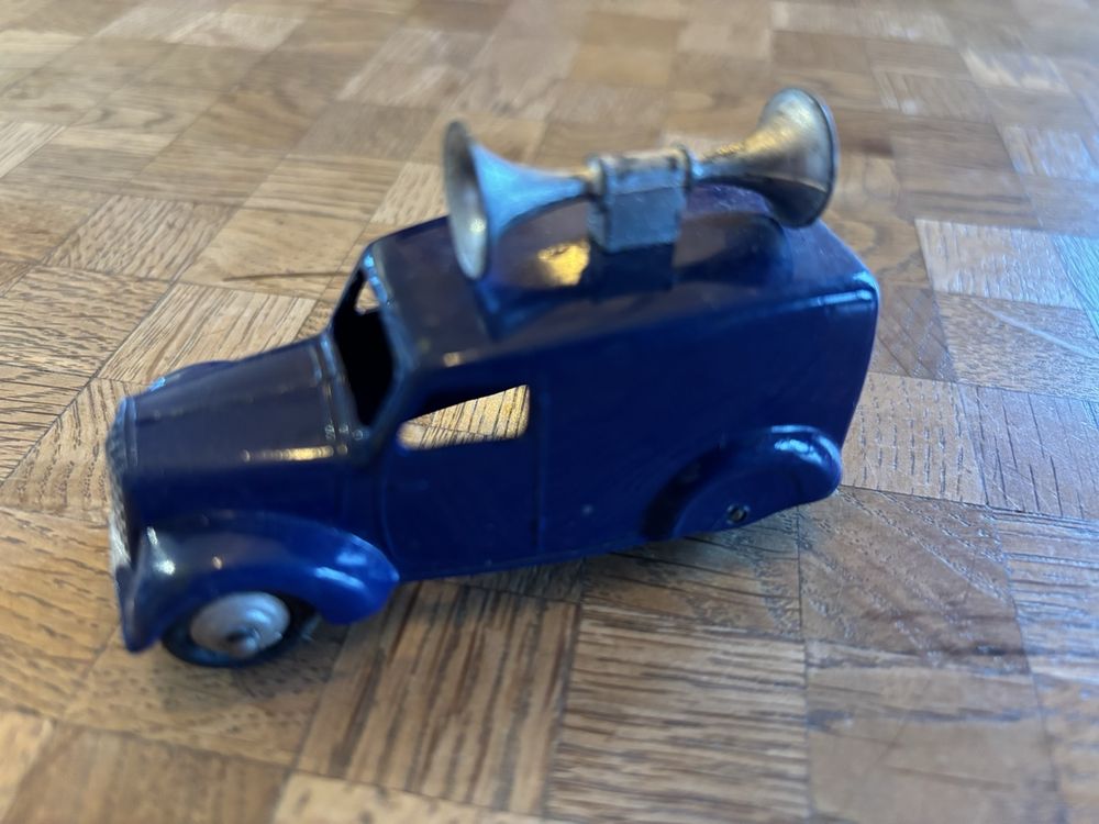 Vintage Dinky Toy Car - Blue Van with Loudspeaker | Kaufen auf Ricardo