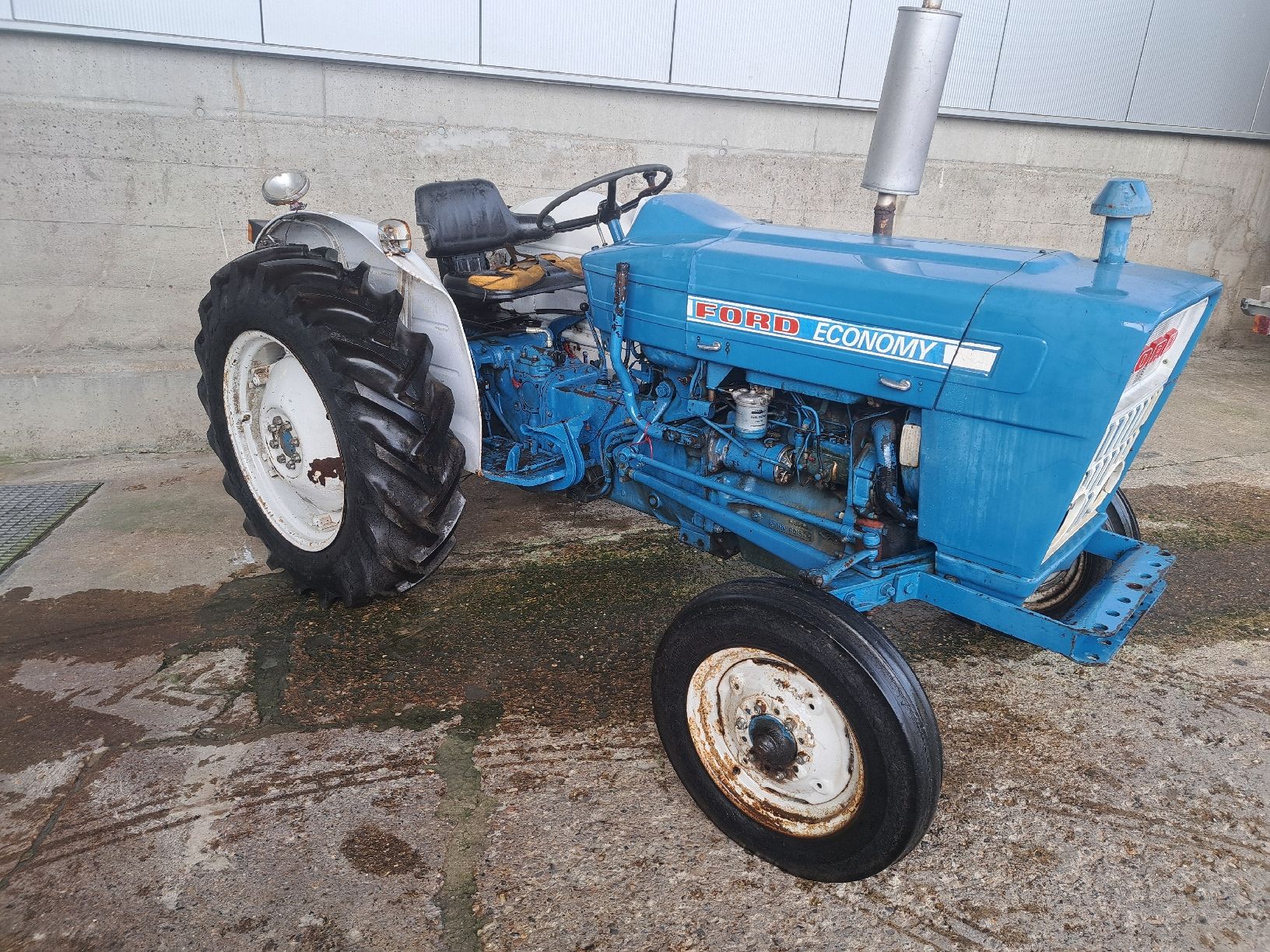 Traktor Ford 2000 Economy (Gebraucht) in ufhusen für CHF 2500 – nur ...