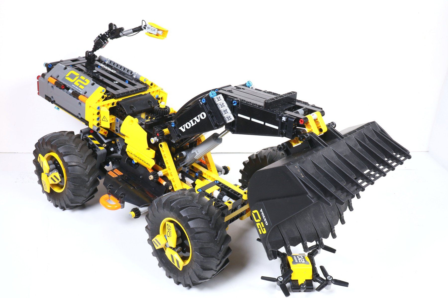 LEGO® Technic 42081, Volvo Concept Wheel Loader ZEUX (Gebraucht) in ...