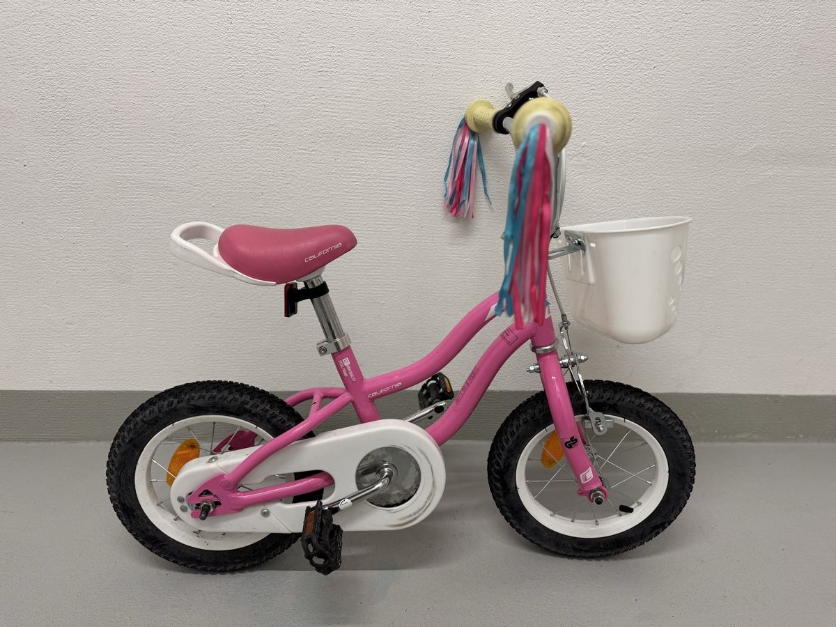 Pink Girls Bike with Basket & Streamers, Ready to Ride! (Gebraucht) in ...