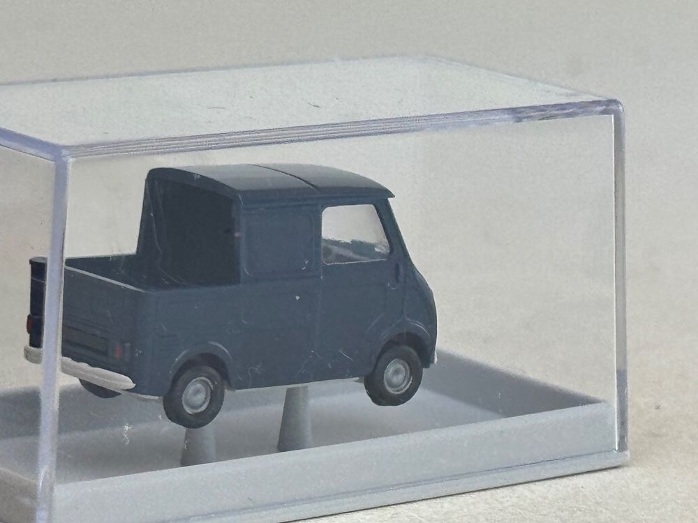 GB2- Brekina GO GO Mobil Pick up dunkel blau (Gebraucht) in Elm für CHF ...