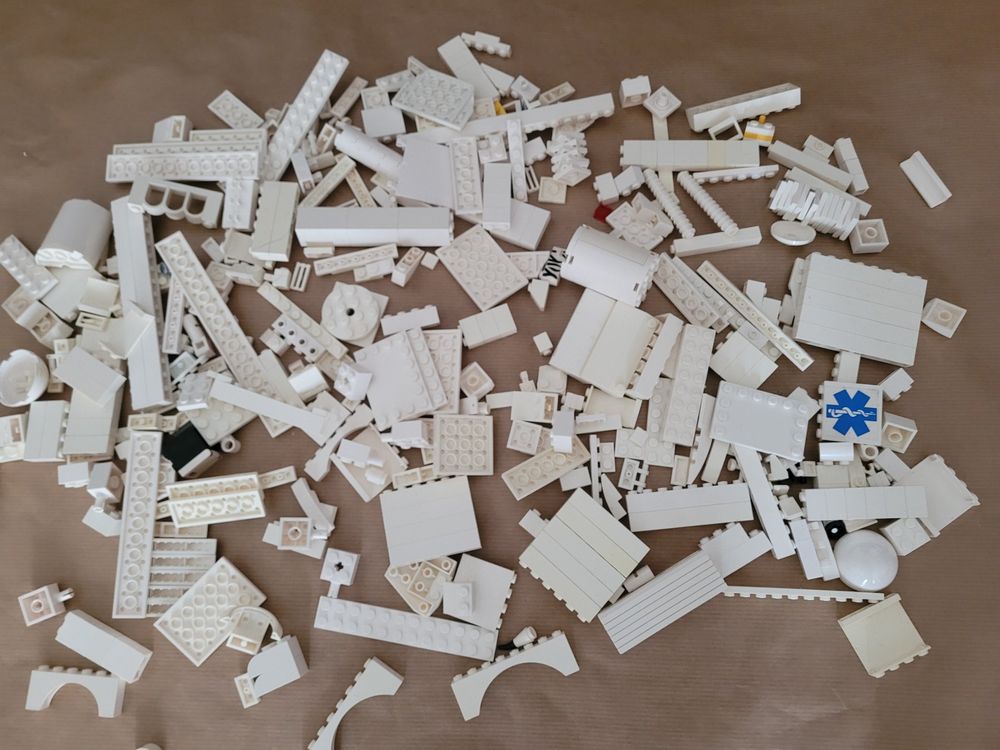Lot de Lego blancs d'occasion. Lego weisse steine (Gebraucht) in La ...
