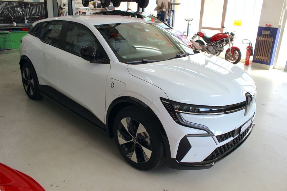 RENAULT Mégane E-TECH EV60 Equlibre 60kWh 218 PS inkl. AHK (Gebraucht ...