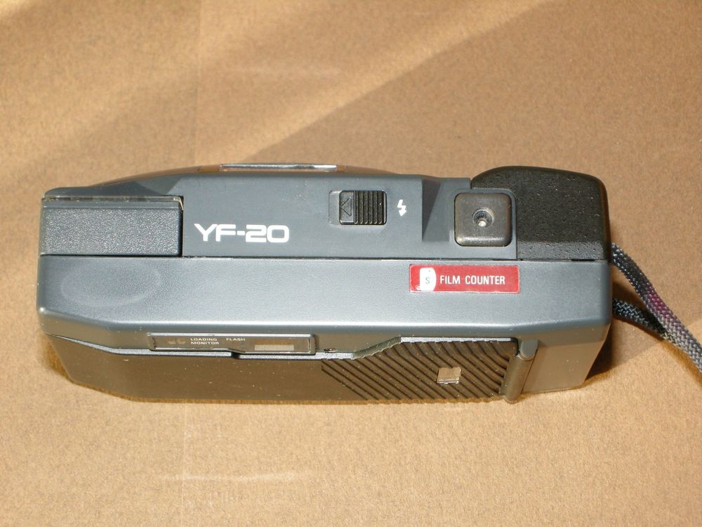 Ricoh YF-20 / 35mm Point n Shoot Kamera / Analog / Lomo | Kaufen auf ...