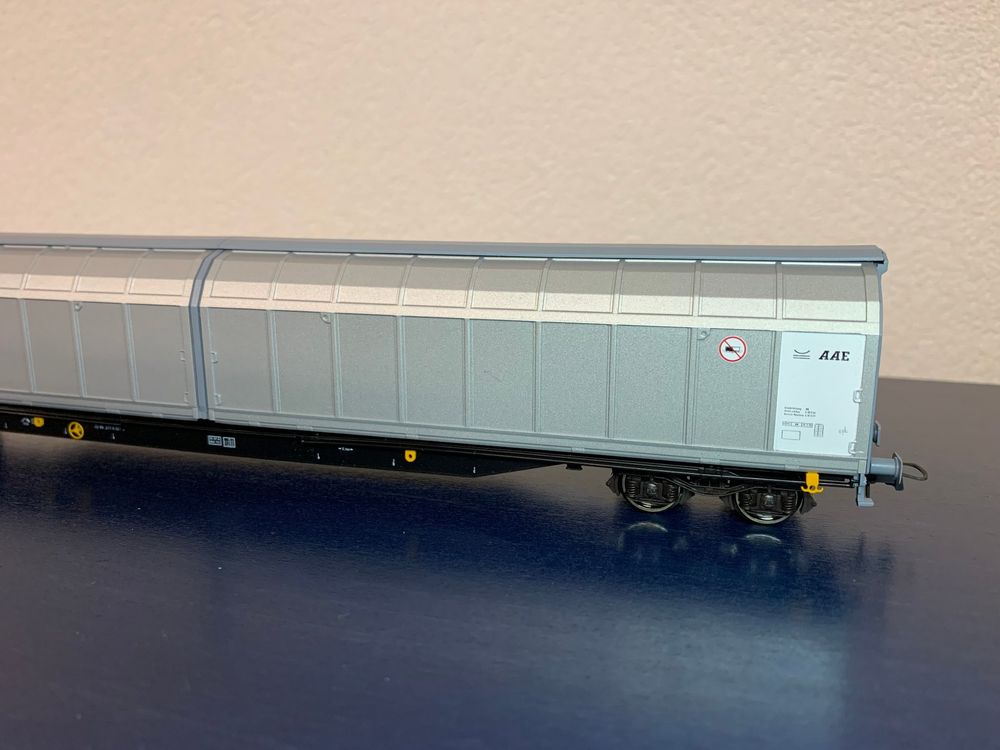 AAE wagon à parois coulissantes Habbins (Neu (gemäss Beschreibung)) in ...